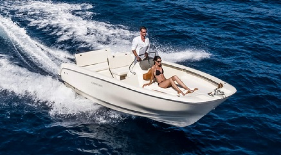 Cantieri Nautici Solcio | Vendita imbarcazioni nuove | Invictus ...